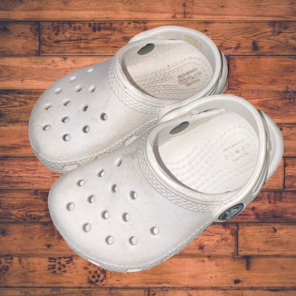 CROCS | Shoes | 5for 25crocs White Sandals Toddler Size 5 | Poshmark